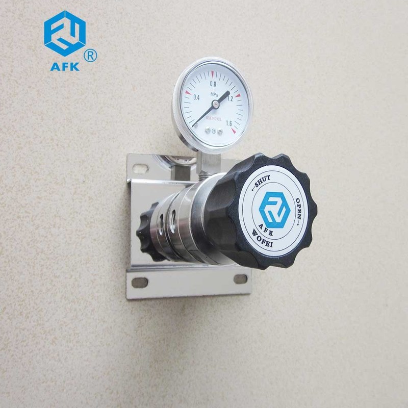 Single Stage Medical Oxygen Pressure Regulator , 316L Flow Control Valve